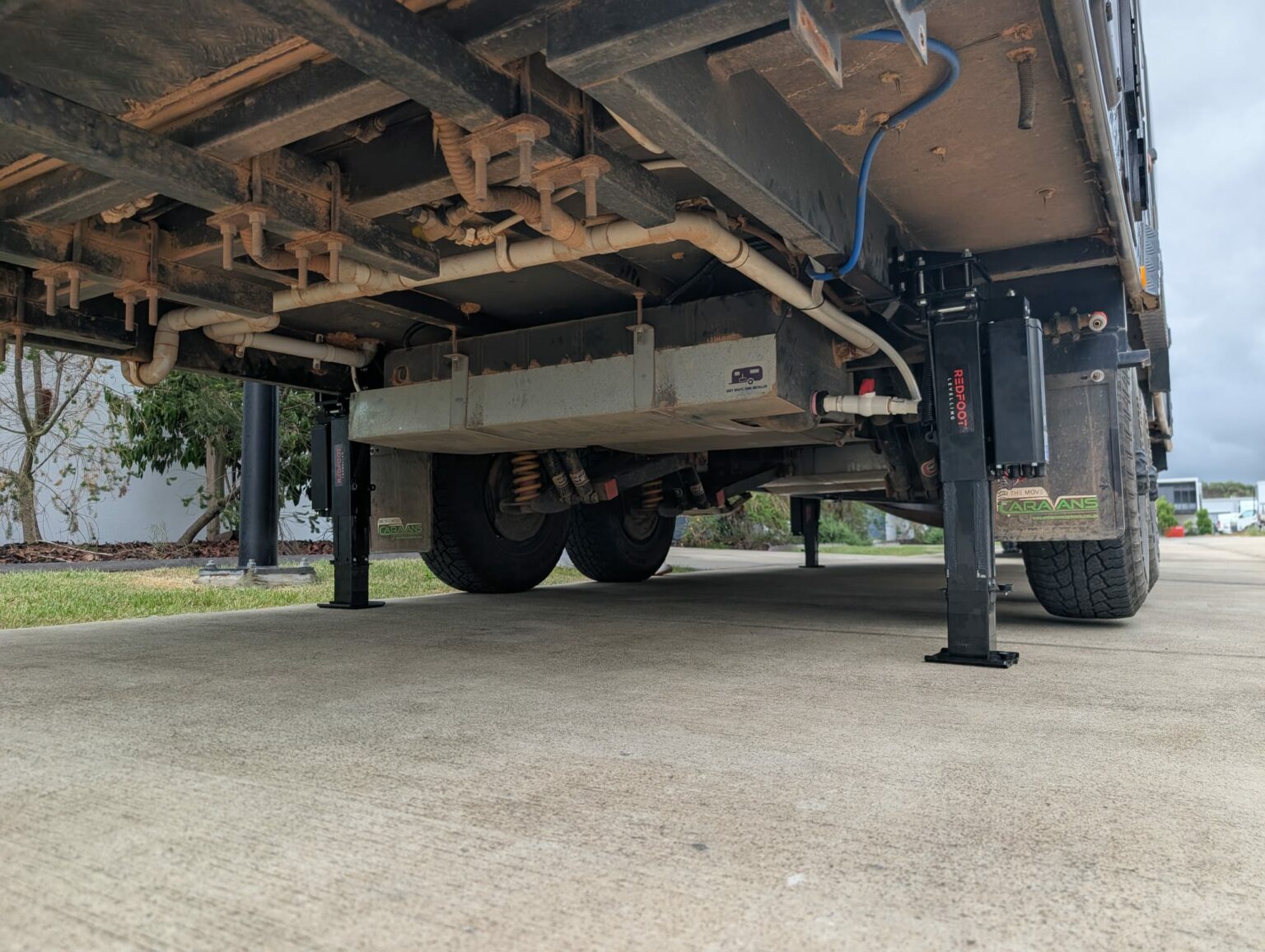 Redfoot Levelling AutoLift System for Caravans