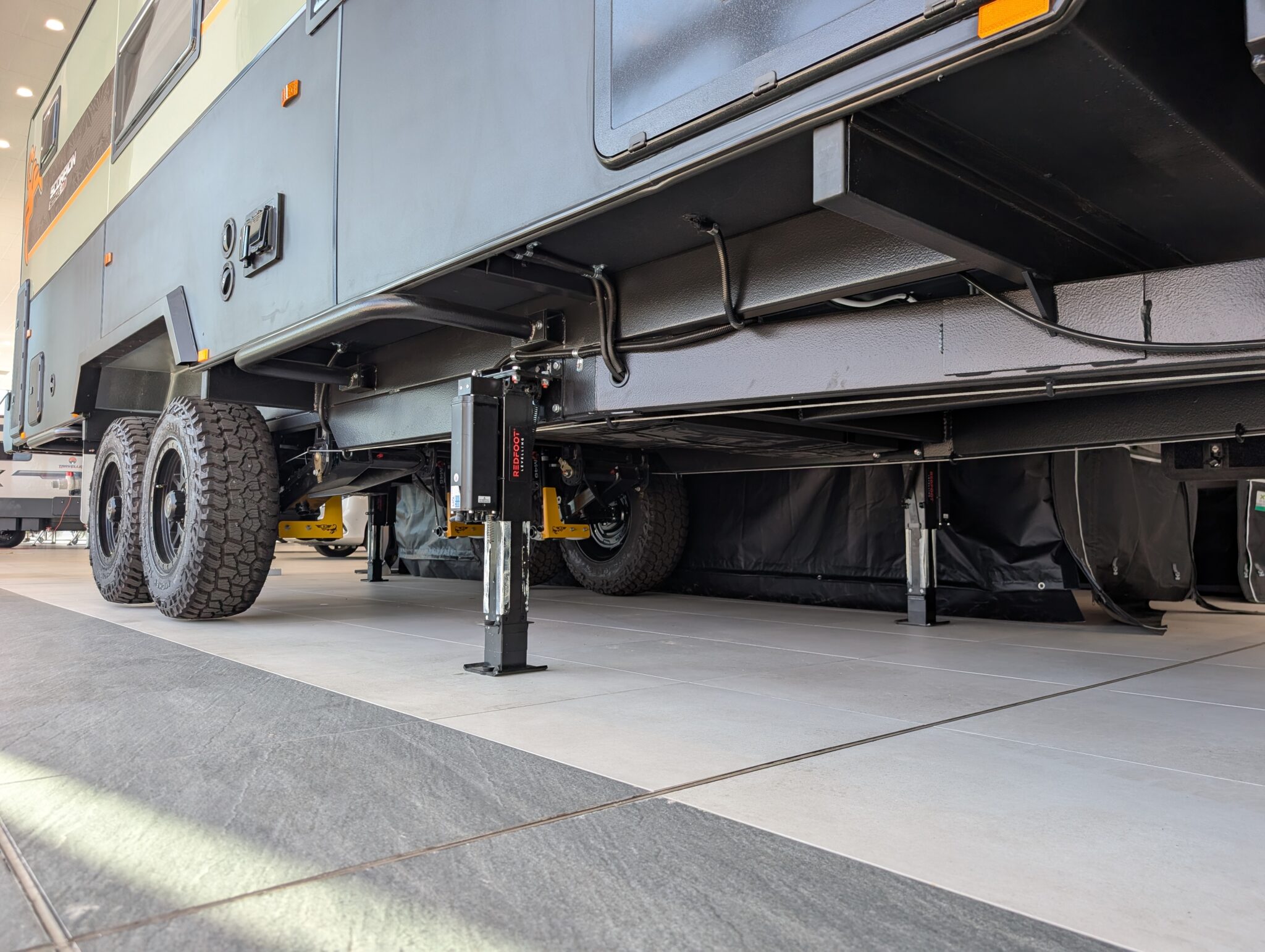 Redfoot Levelling AutoLift System for Caravans