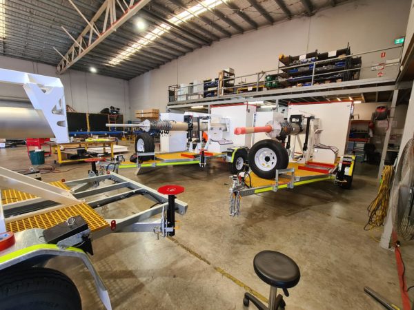 Redfoot Levelling Custom Trailer EQ Smart Level System - Auto Level ...